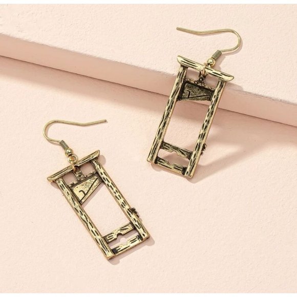 GUILLOTINE | Jewelry | Guillotine Halloween Scary Drop Earrings New ...